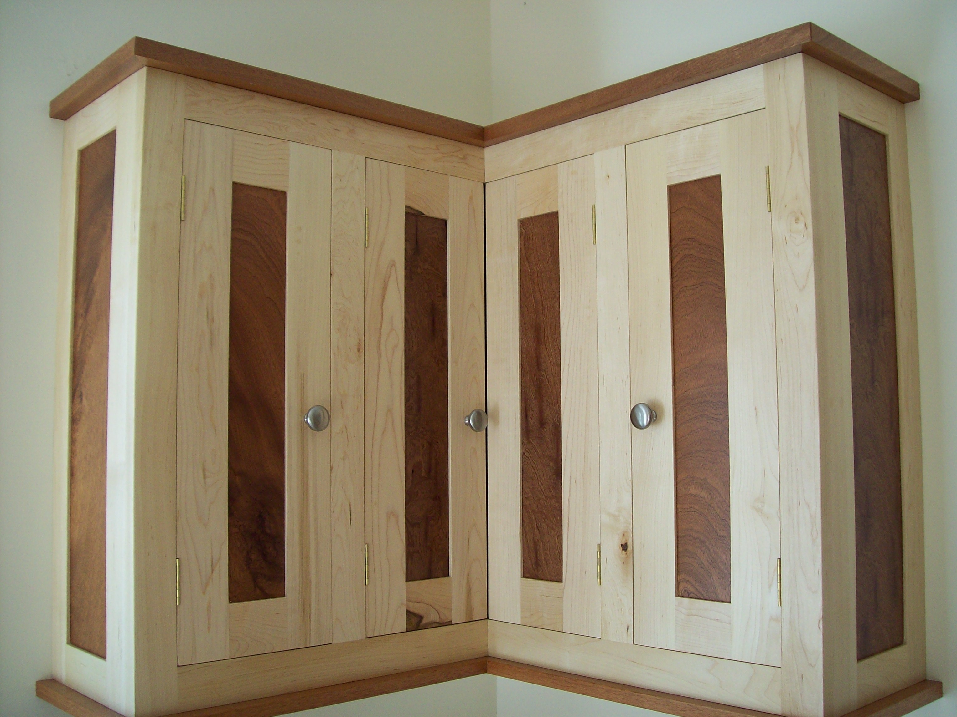 Walnut – Hamilton Custom Built Furniture & Fine Carpentry